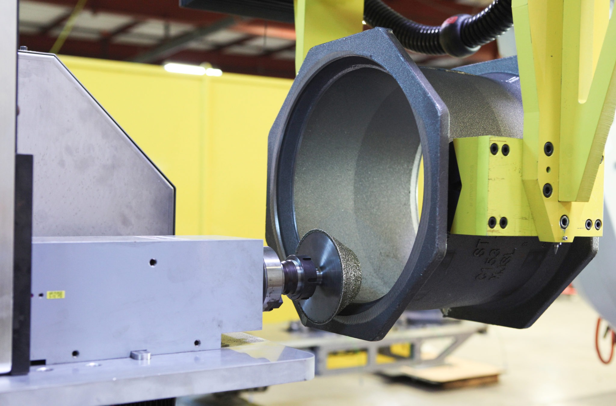 MACMegaGrind Robotic Grinding Cell | MESH Automation