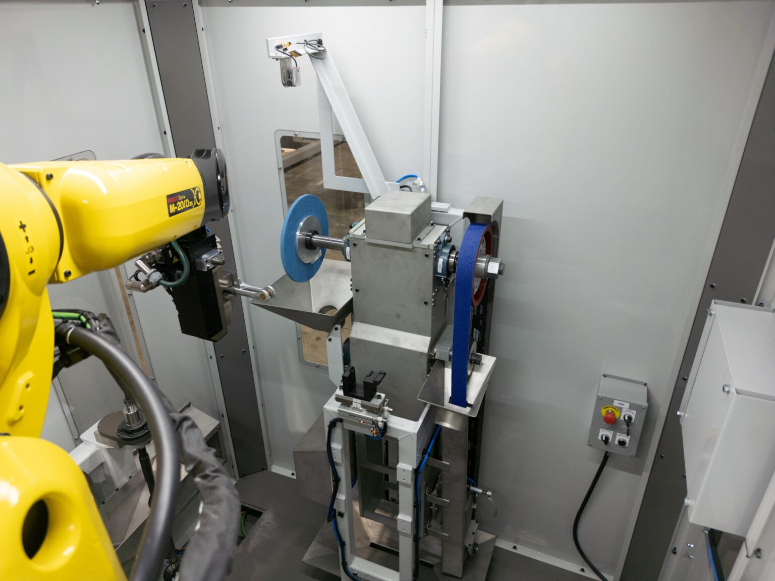 Robotic Deflashing and Deburring | Robotic Machining | MESH Automation ...